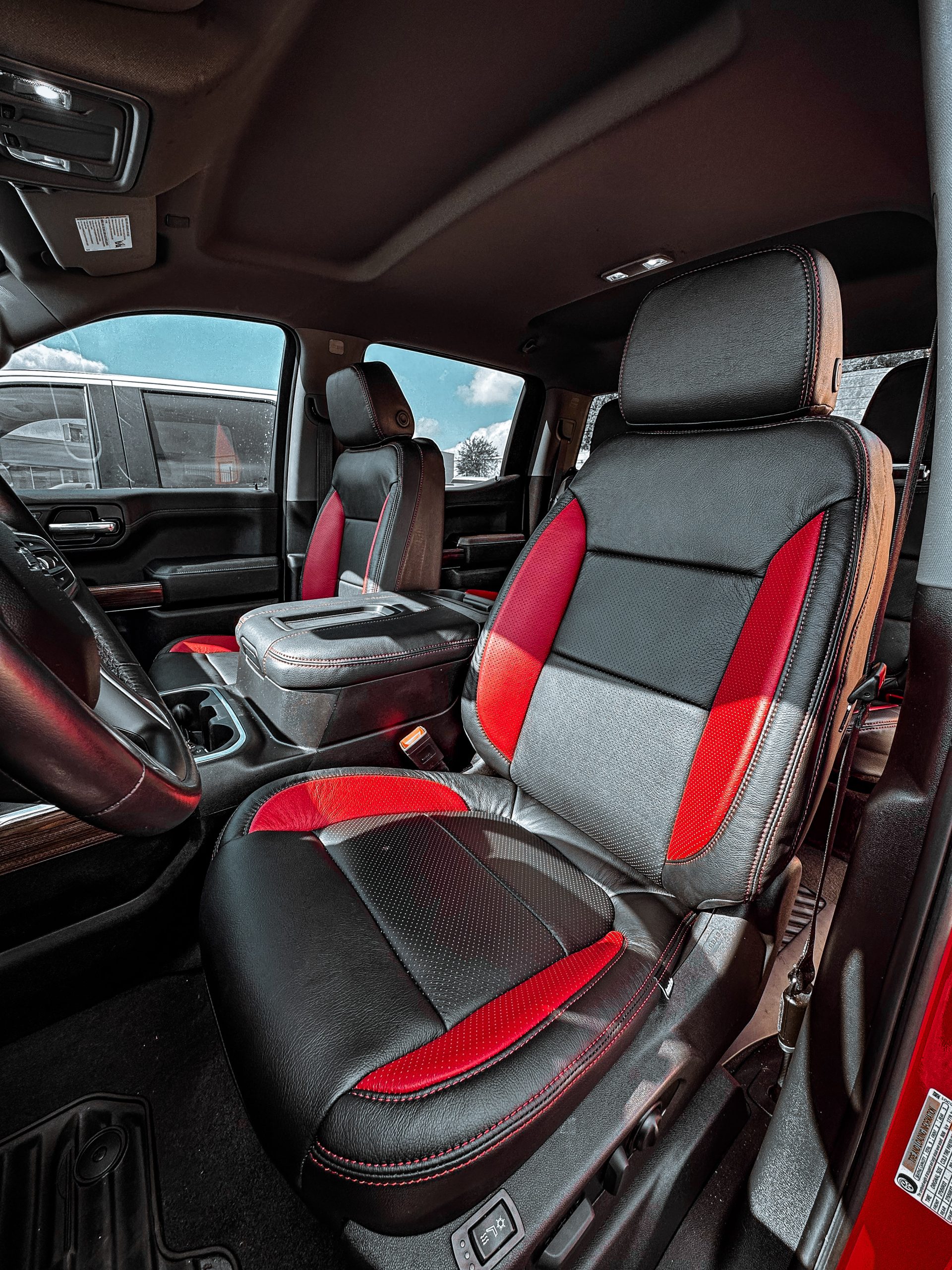 2021 Chevy Silverado-Leather - Dealer Source Ltd