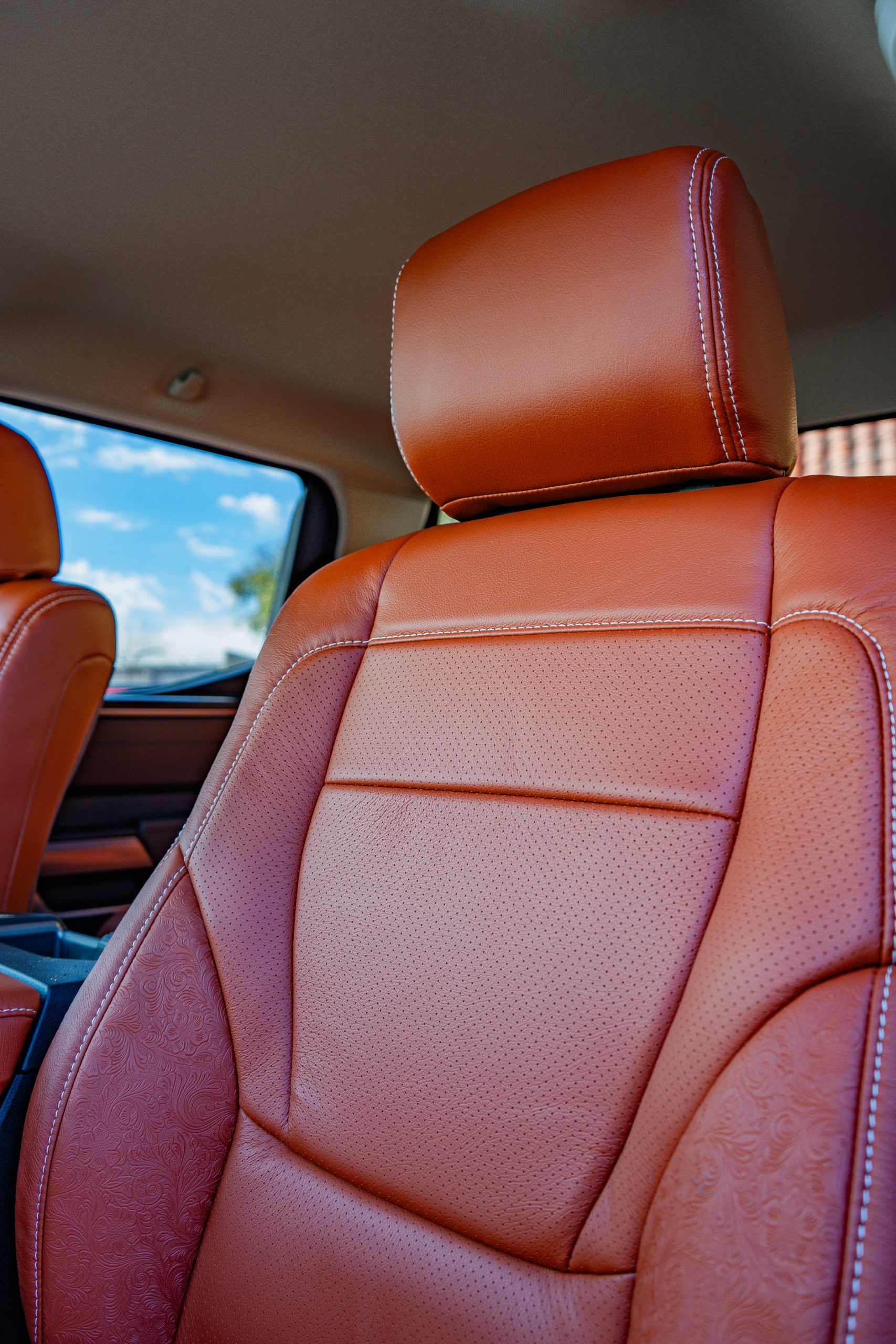 2022 Tundra - LEATHER - Dealer Source Ltd