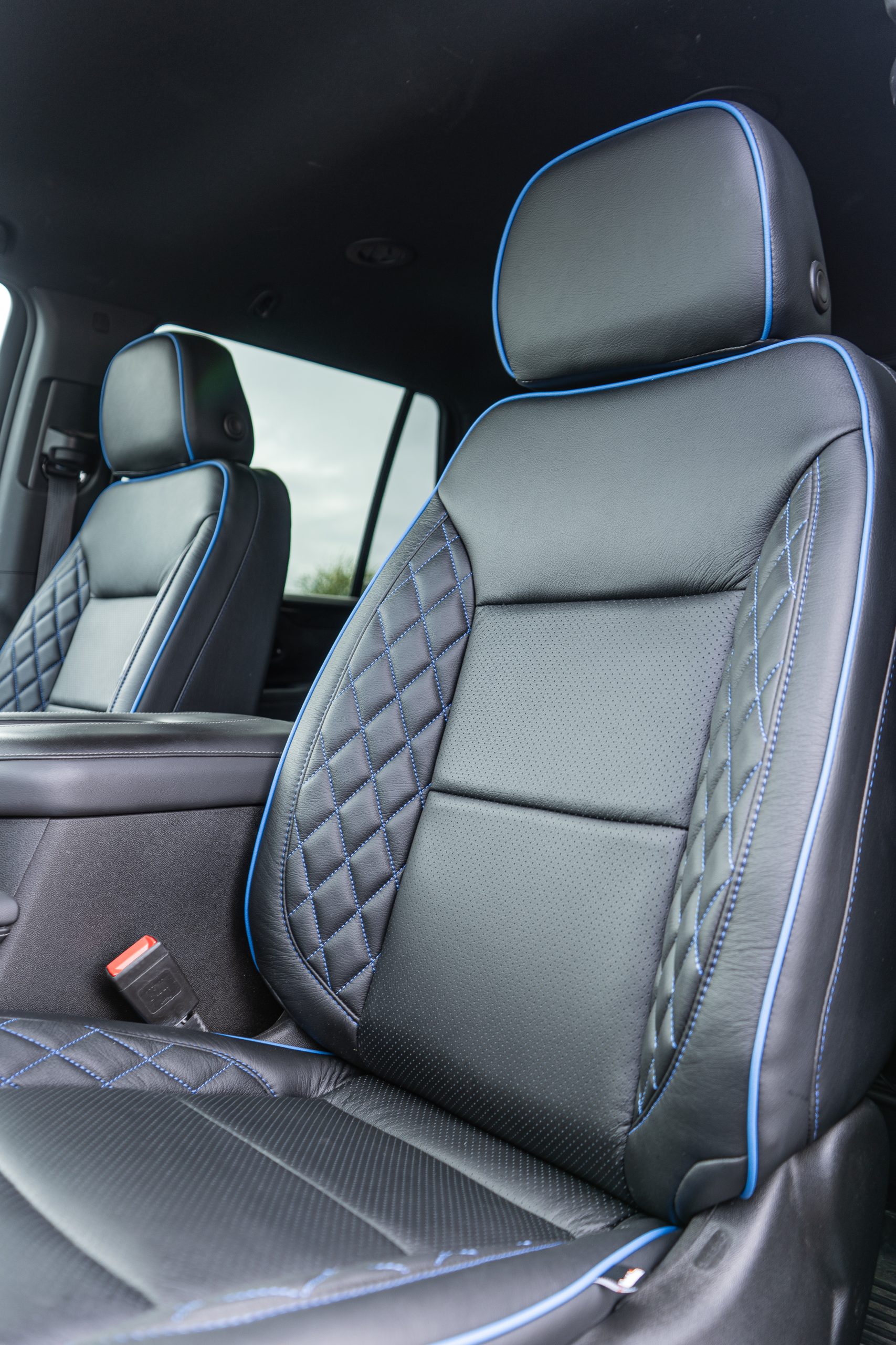 2021 TAHOE - LEATHER - Dealer Source Ltd